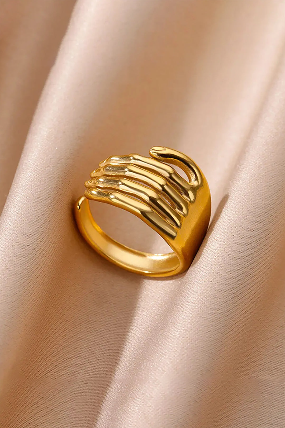 Hand Shape Geometric Ring – Micas