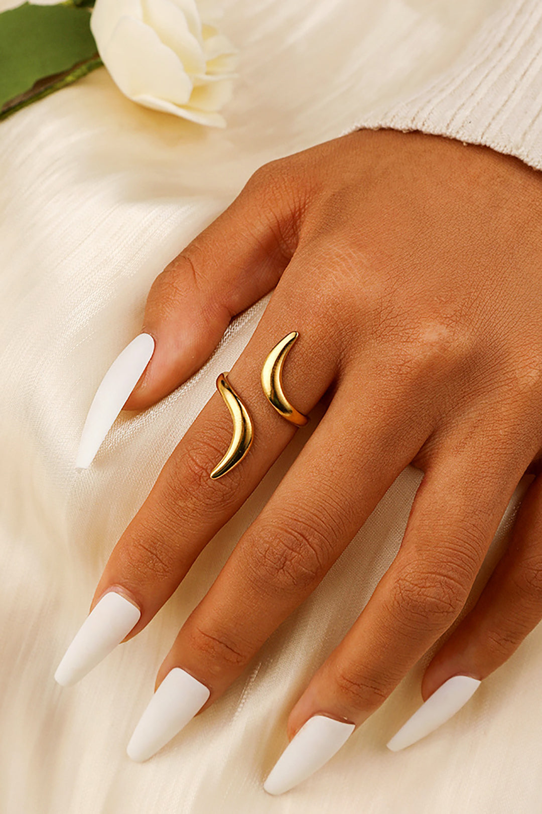 Geometric Open Ring – Micas