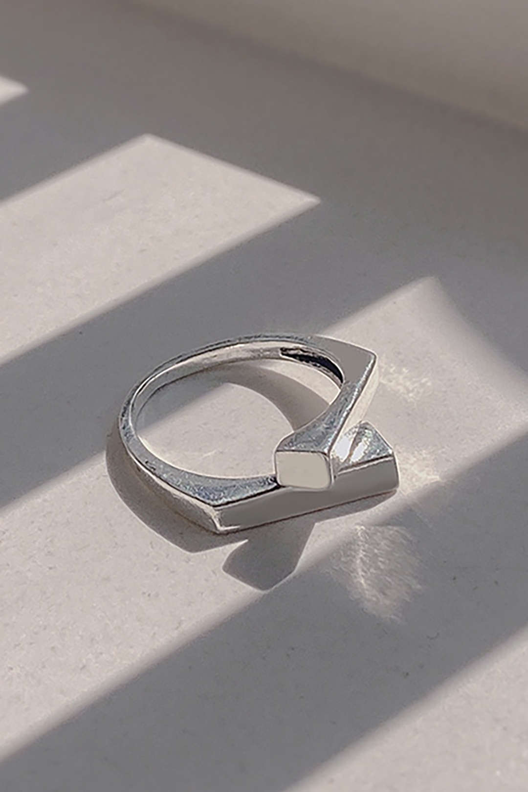 Asymmetrical Cuff Ring – Micas